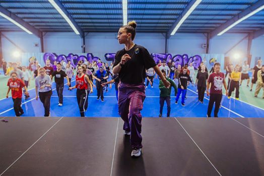 Laura Aka Nala sharing her style Last a... - Serwis Informacji ...