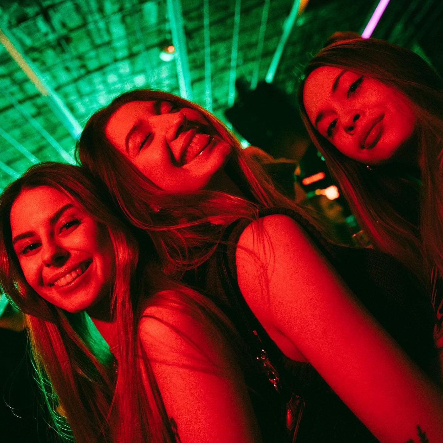 THROWBACK REELS Ekipa Łowcy / Jagermeis... - Serwis Informacji ...